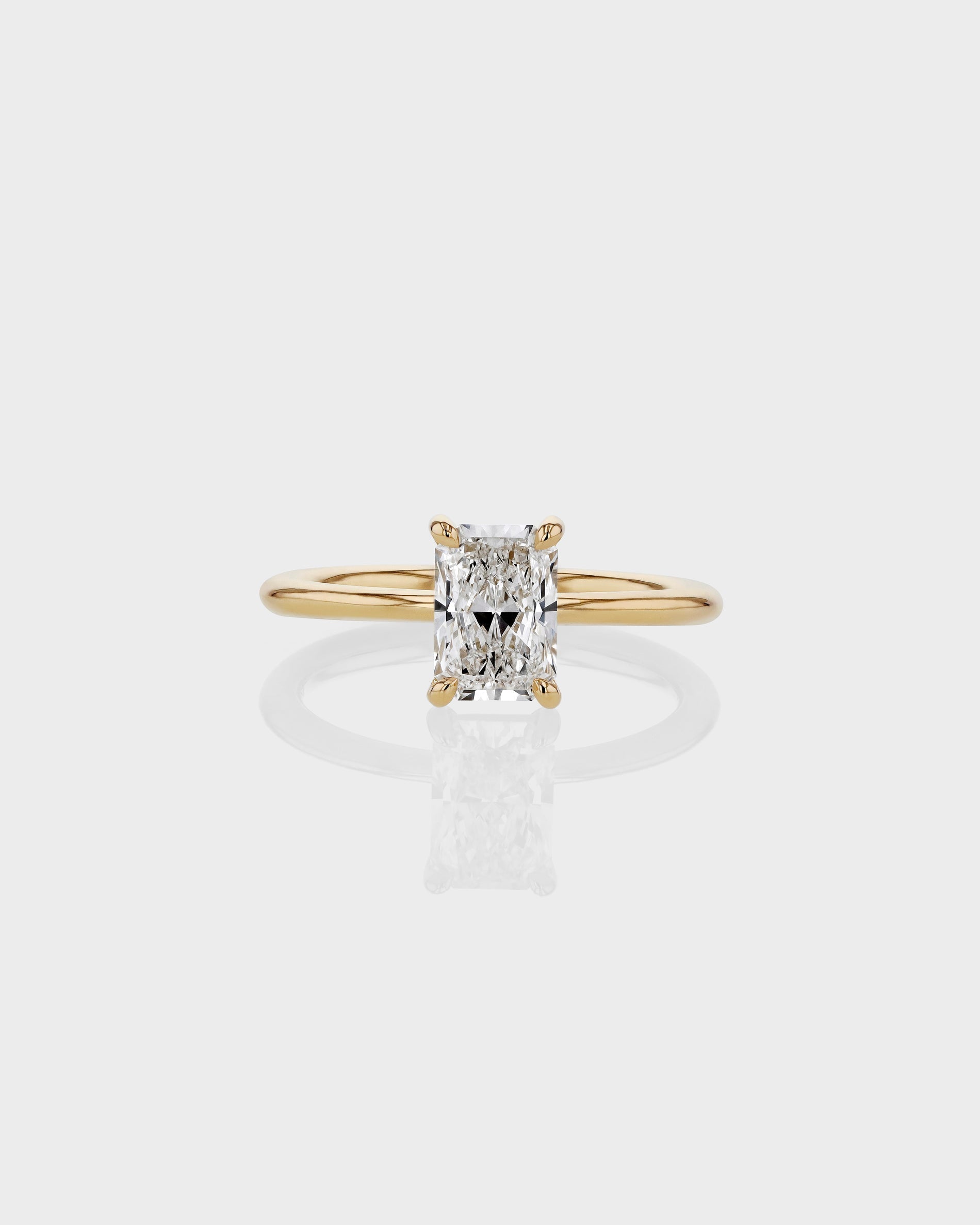 Shop Solitaire Rings Online – Classic Design with a Single Brilliant Stone – Azzallure