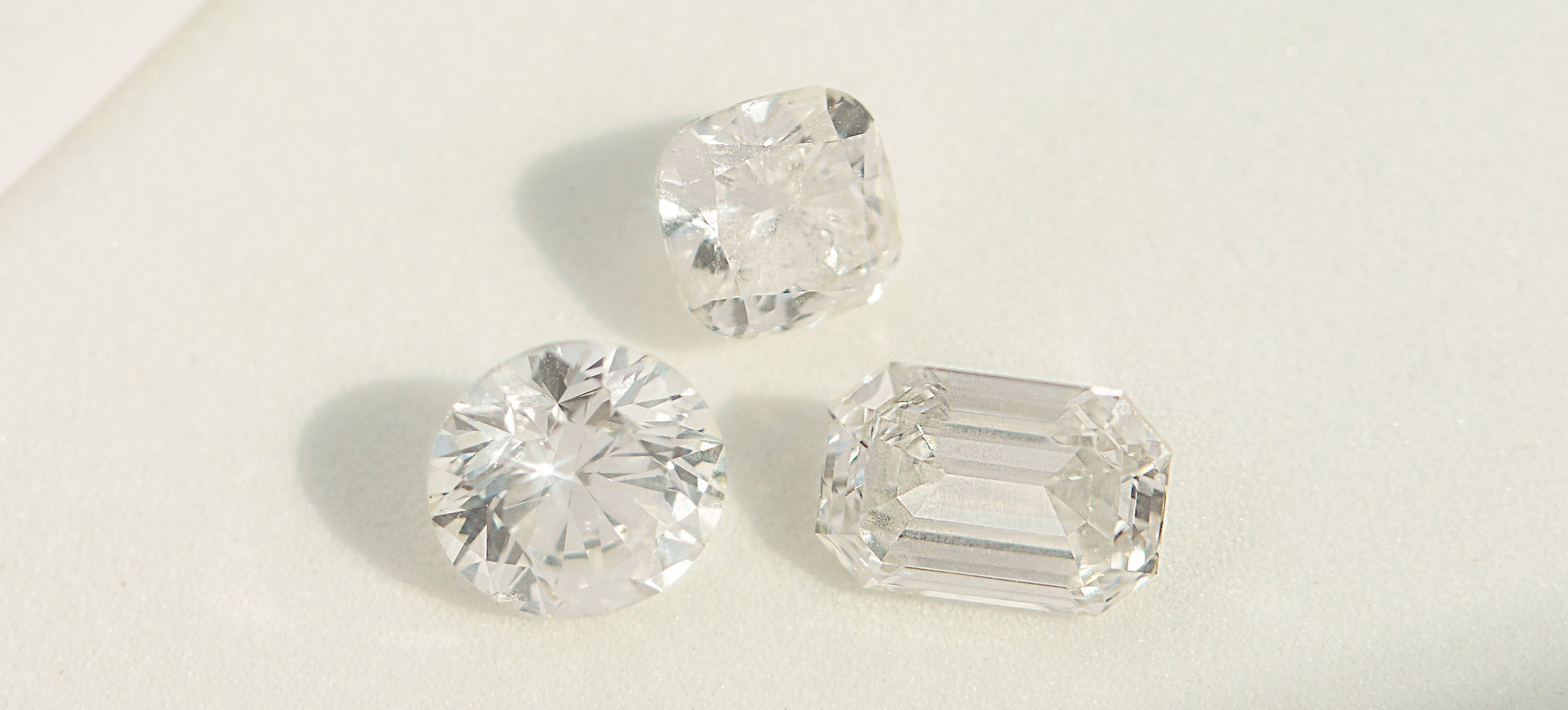 Cubic Zirconia vs Zircon: Don’t Get It Twisted – Azzallure
