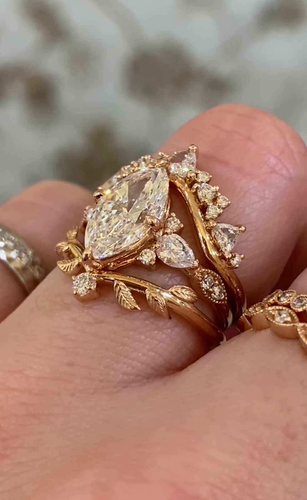 How to Spot Real vs. Fake Diamonds – Azzallure