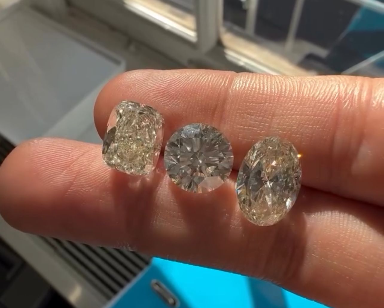 Why Round Lab Diamonds with M Color Shine Brighter Than Other Shapes ...