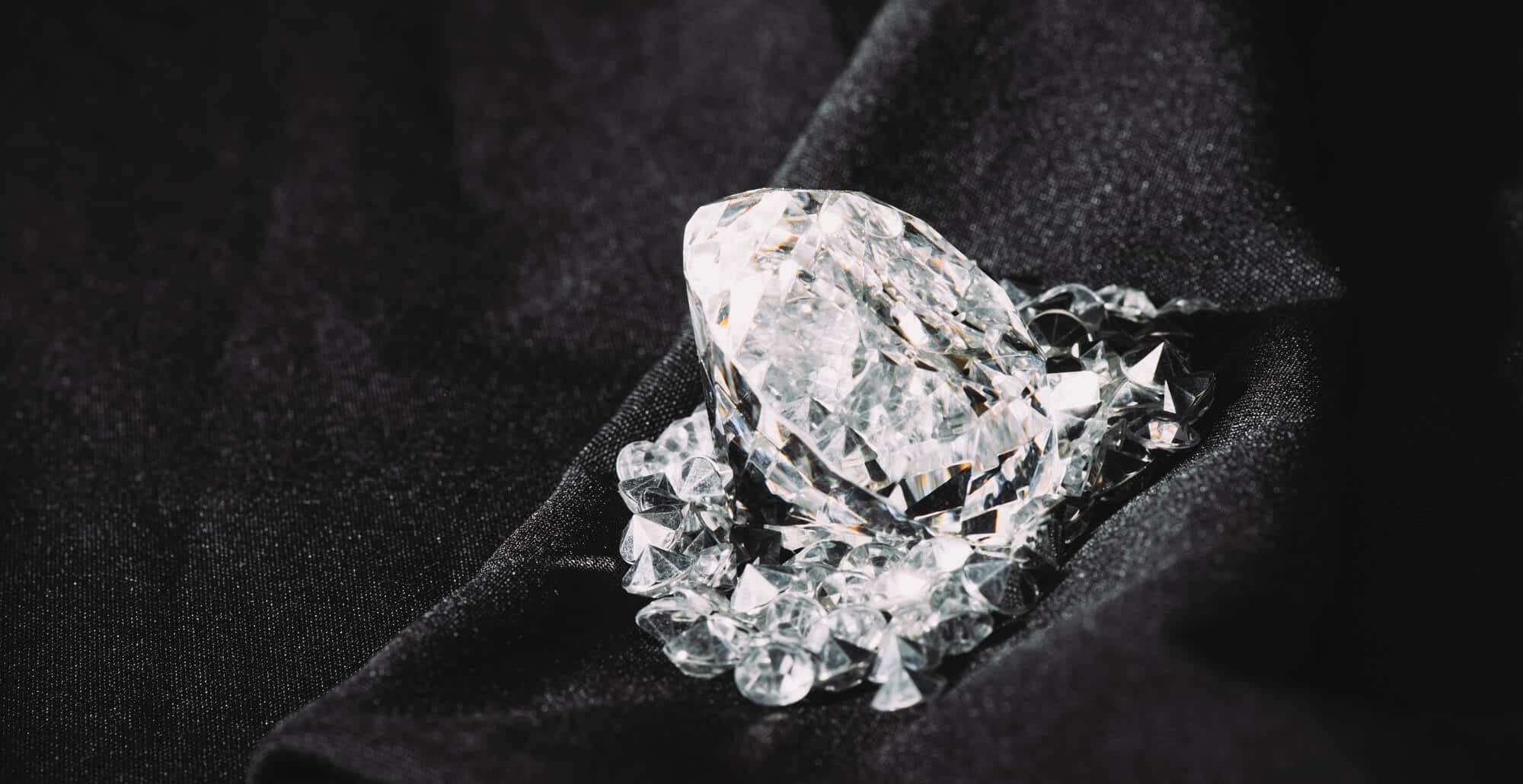 How to Identify Laser Drilled Diamonds: A Comprehensive Guide – Azzallure